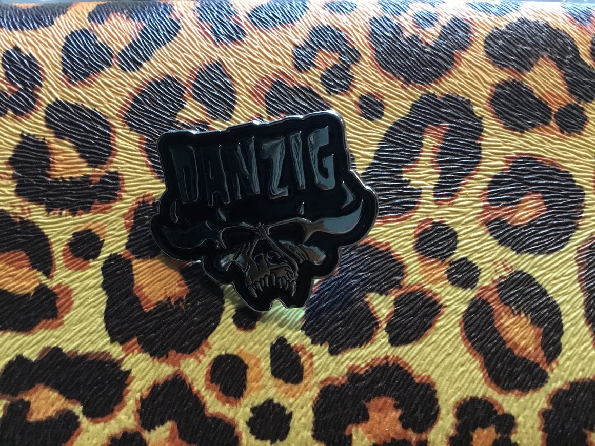 Enamel & Metal Pins – DeadRockers