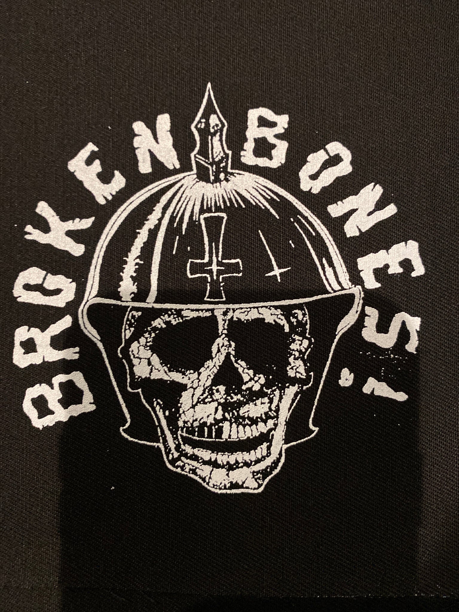 Broken Bones Skull Patch – DeadRockers
